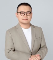 About the Guest Editors | Knowing without knowing: how false confidence shapes the world