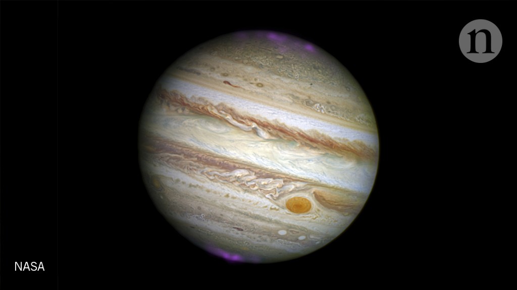 Jupiter’s southern lights shine bright
