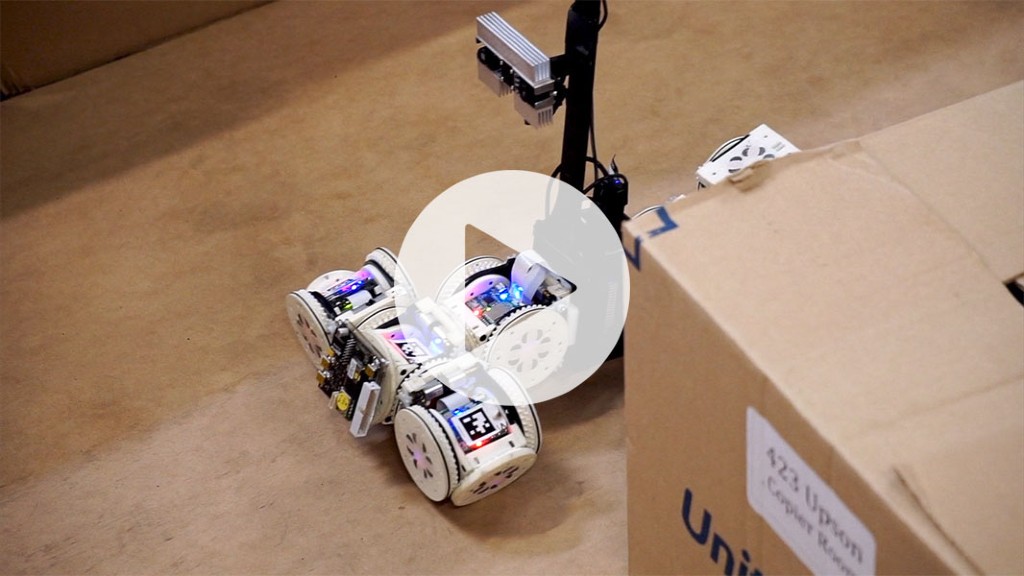 Transforming robot changes shape at will