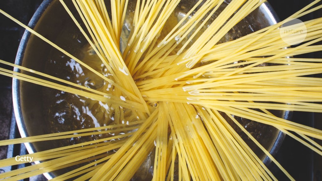 Physics predicts how spaghetti curls as it’s boiled