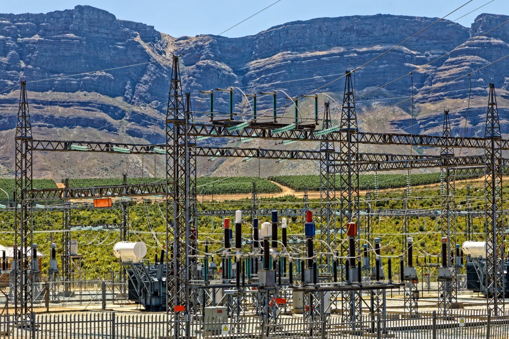 Model explains voltage rise in an electrical power network