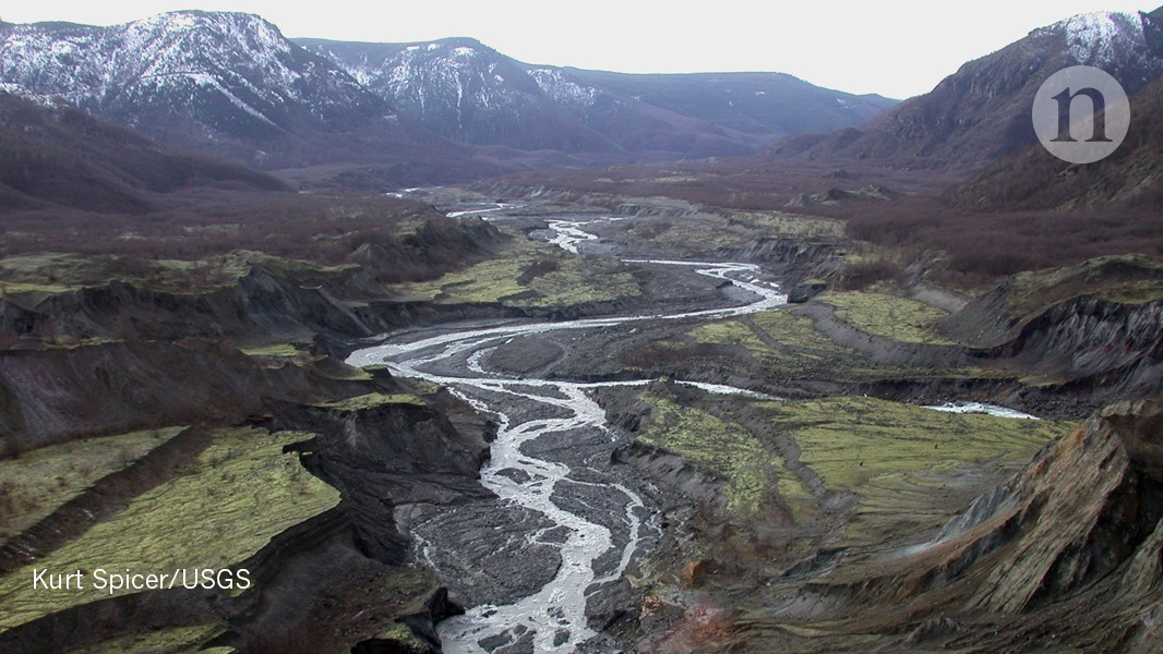 How a ﻿river returns to life after a cataclysmic volcanic eruption