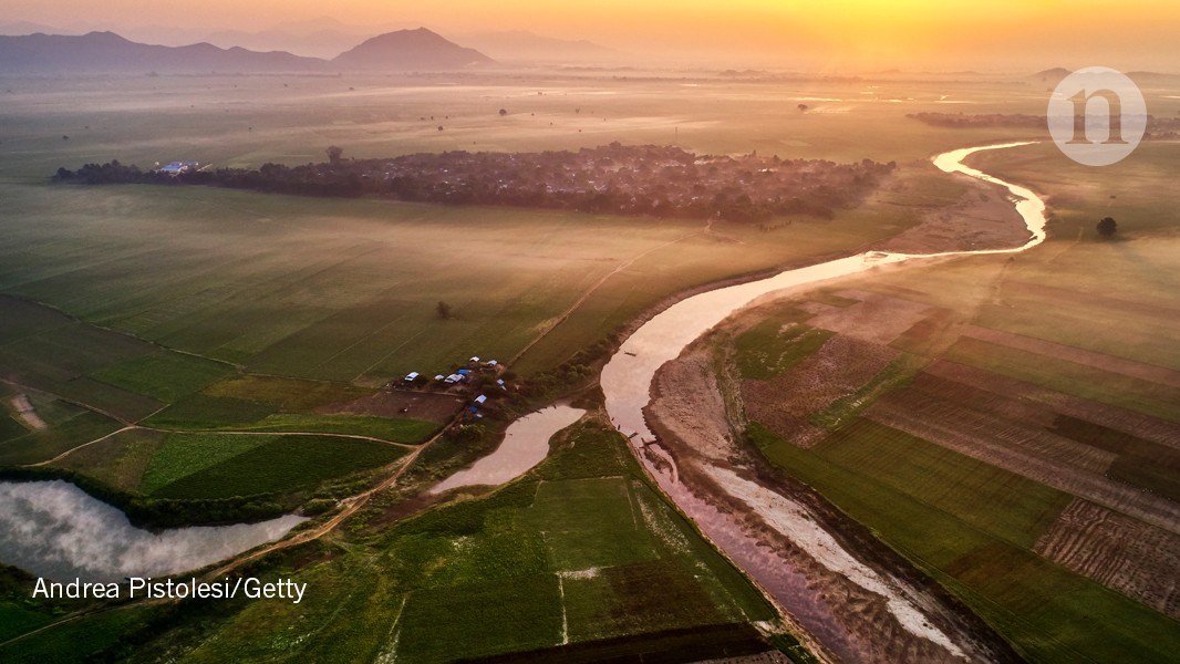 A river that flows free connects up in 4D