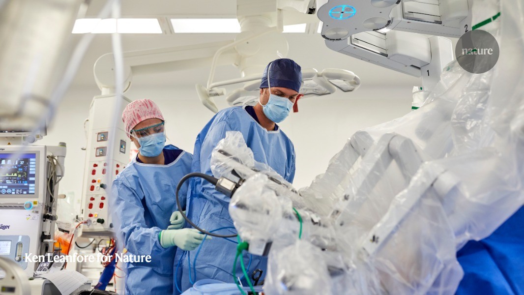 Worth the cost? A closer look at the da Vinci robot’s impact on ...