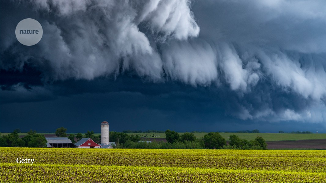Sea saltiness predicts extreme rain in a landlocked region