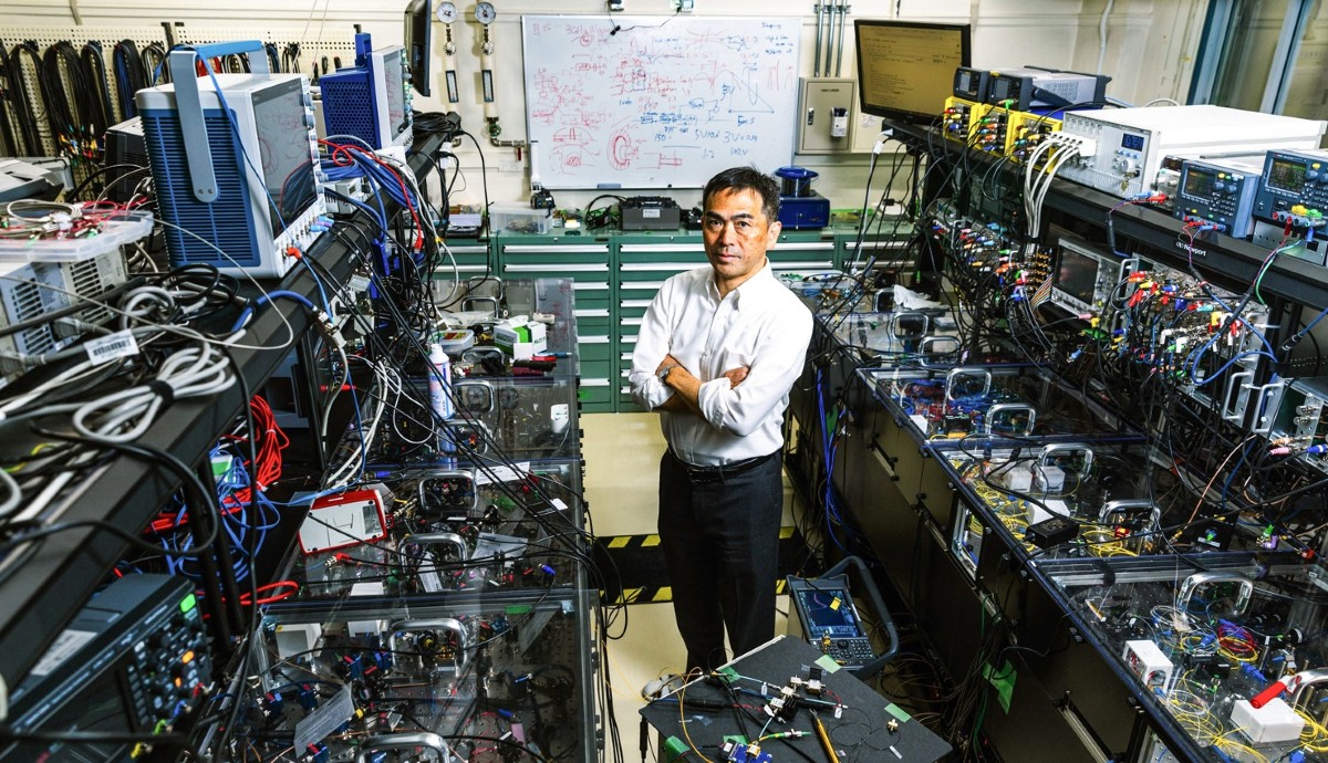 Quantum computers move into the light