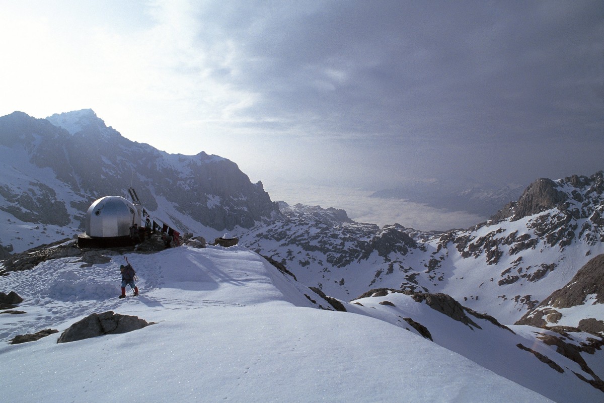 Extinct glaciers reveal the history of European climate