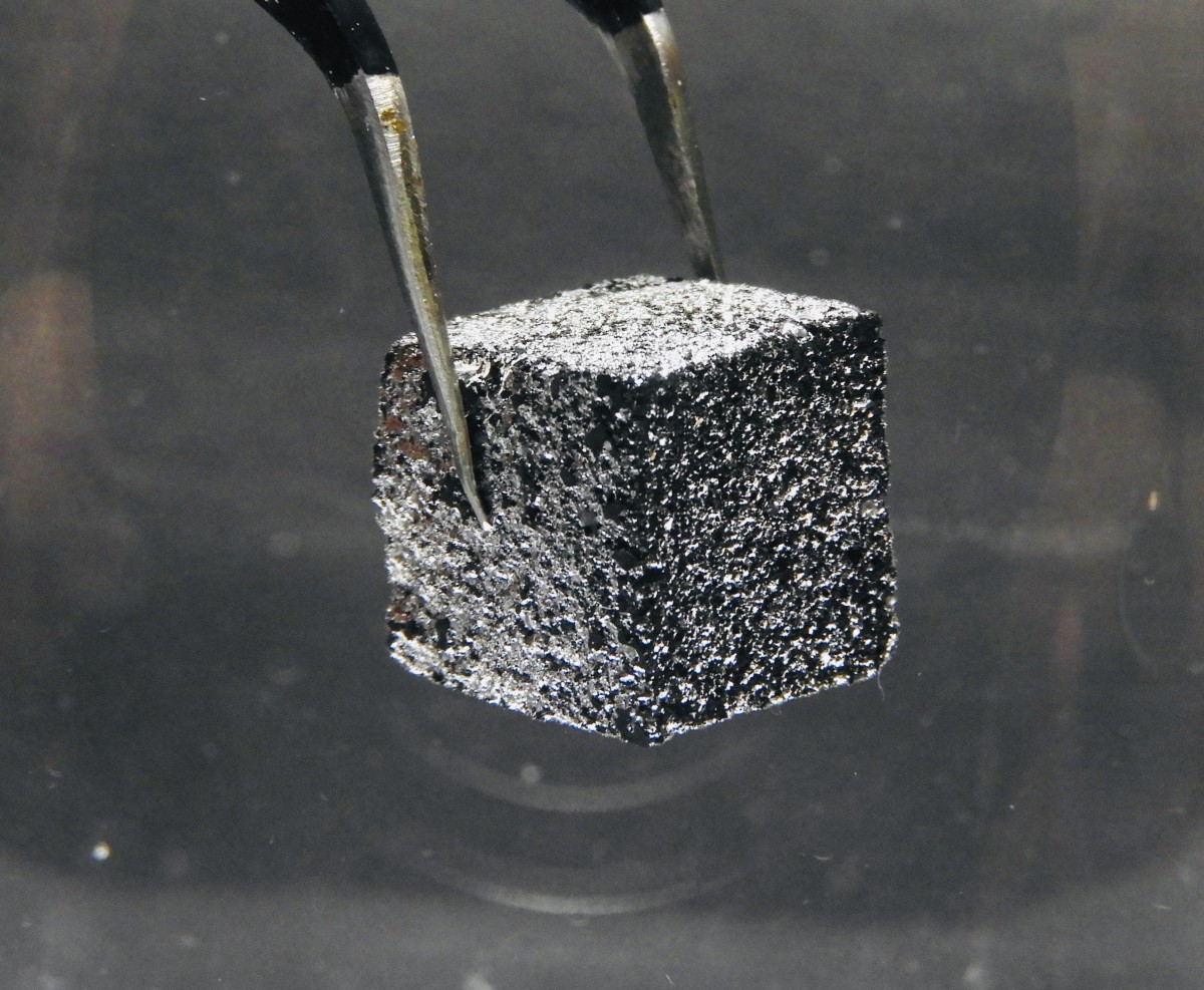 A water-repelling sensor detects waves, tracks motion and recognizes ...