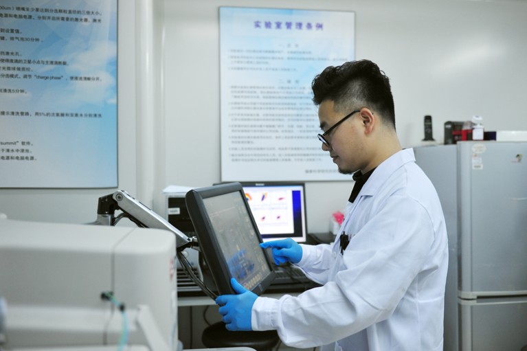 How working as a research technician can bolster your scientific career