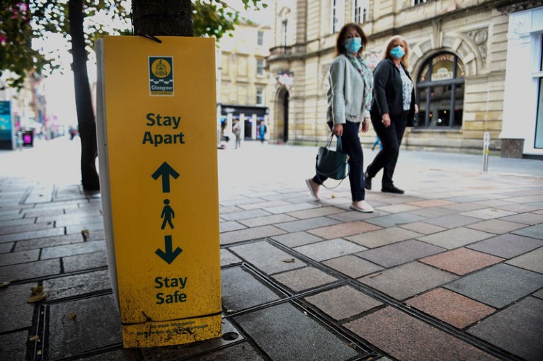 The lockdown tweet that launched a COVID-19 ‘supertracker’