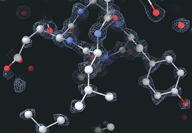 Cryo-electron microscopy reaches atomic resolution
