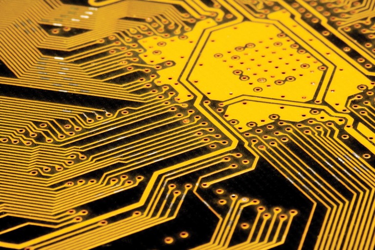 Microsoft makes splash in AI-enabled lab solutions