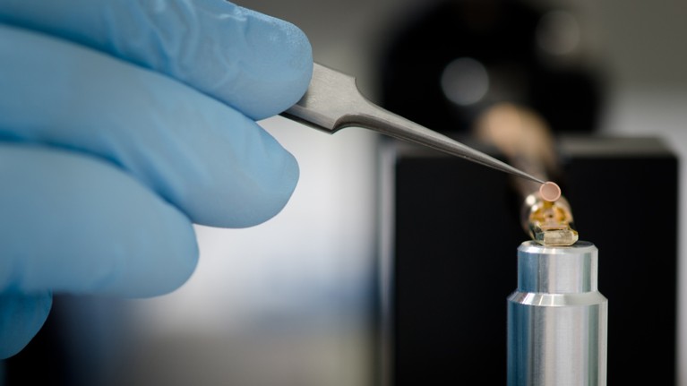 Steam-powered catalyst is a cool cleaner