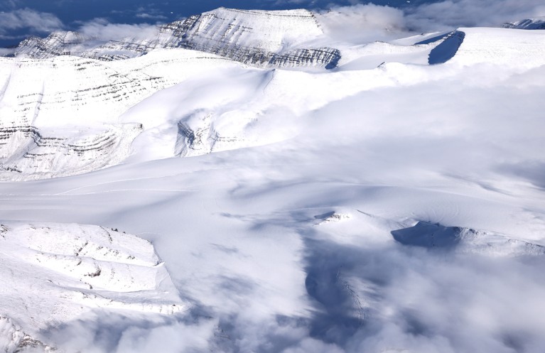 Mega-storm dumps 11 billion tonnes of snow ― and builds up a melting ...