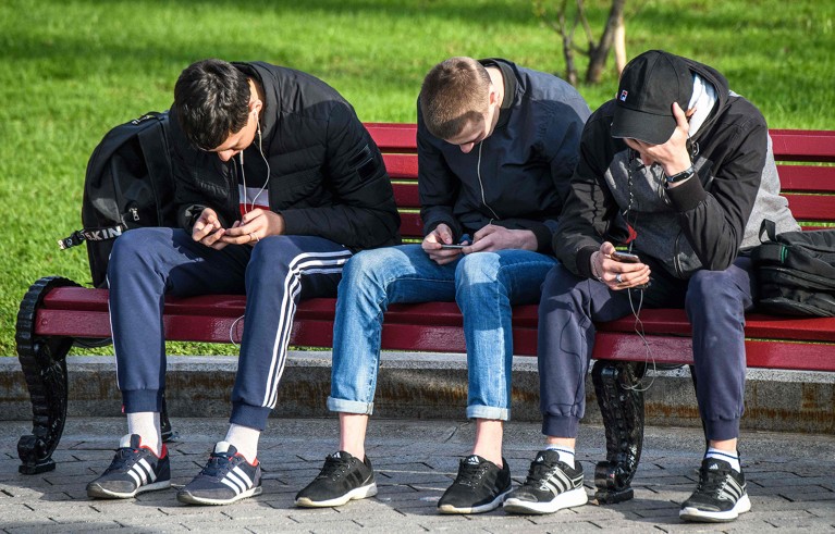 Are screens harming teens? What scientists can do to find answers