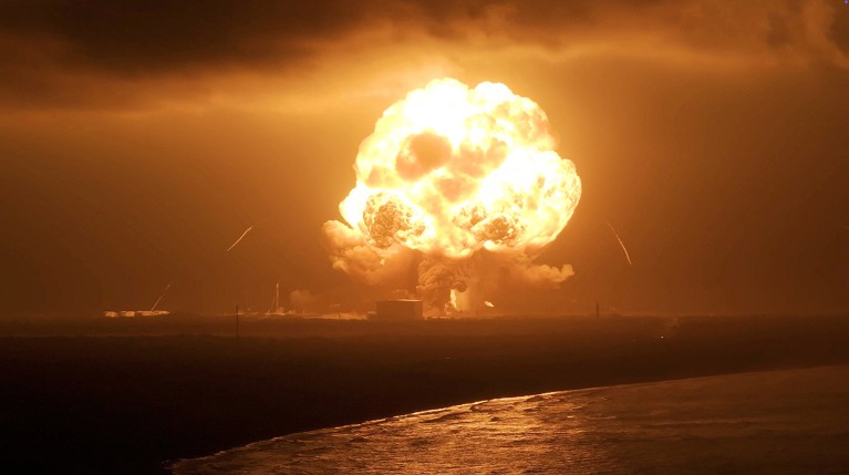 Blue Origin rocket explosion rattles NASA’s mission to put humans back ...